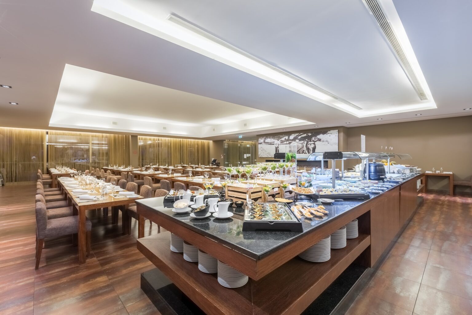 Restaurants & Bars - AP Lago Montargil Conference & Spa - 5 Star Hotel ...